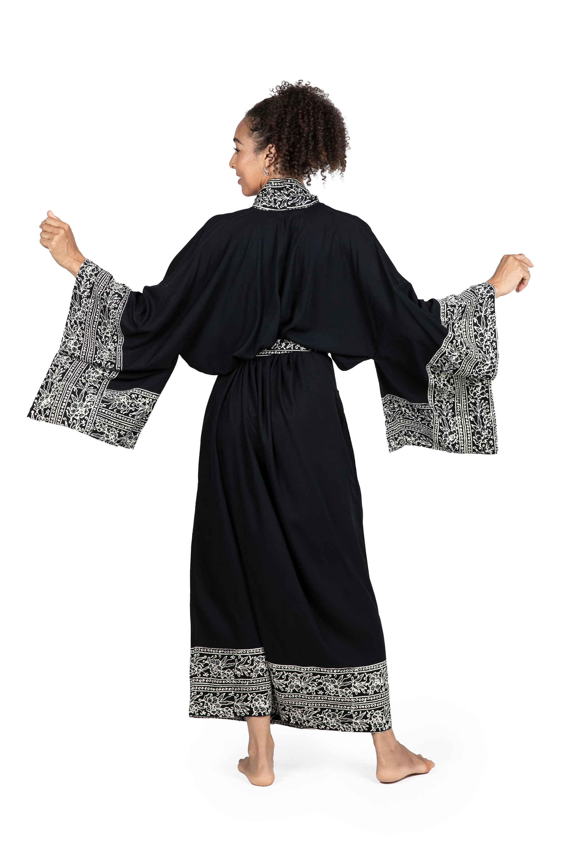 UNICEF Market | Indonesian Floral Patterned Black and Ivory Robe ...