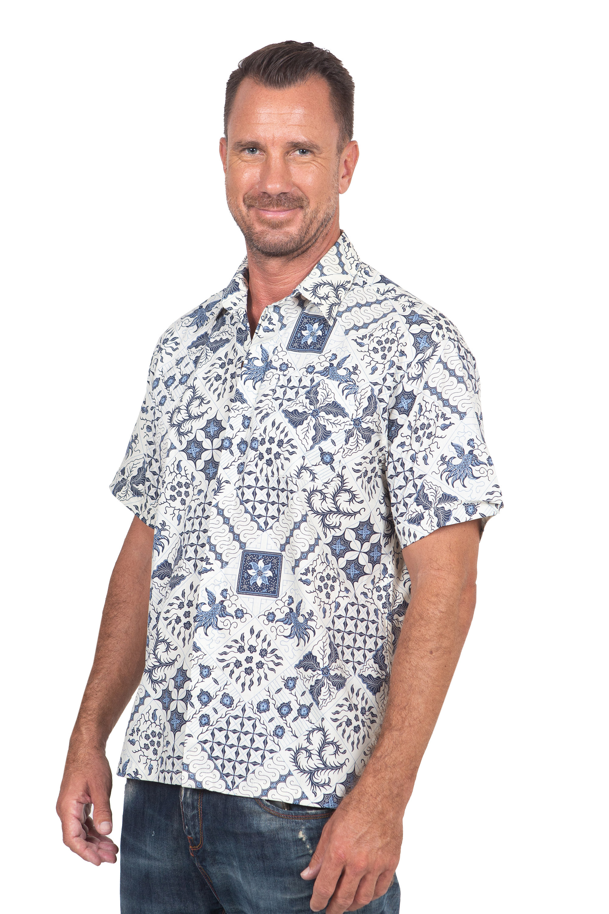 UNICEF Market | Men's Blue & White Short Sleeve Cotton Batik Button ...