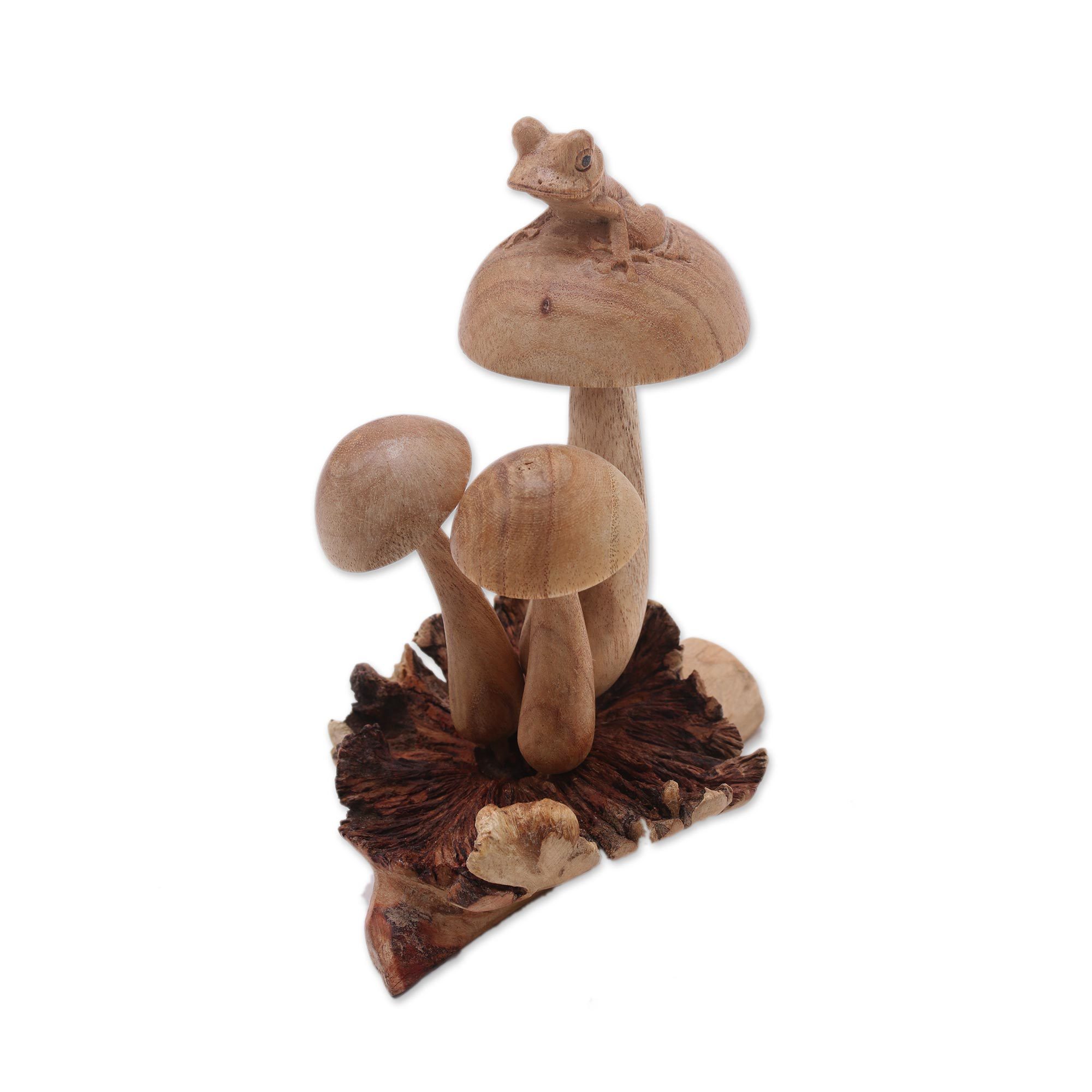 UNICEF Market | Hand-Carved Jempinis Wood Tree Frog Mushroom Sculpture ...