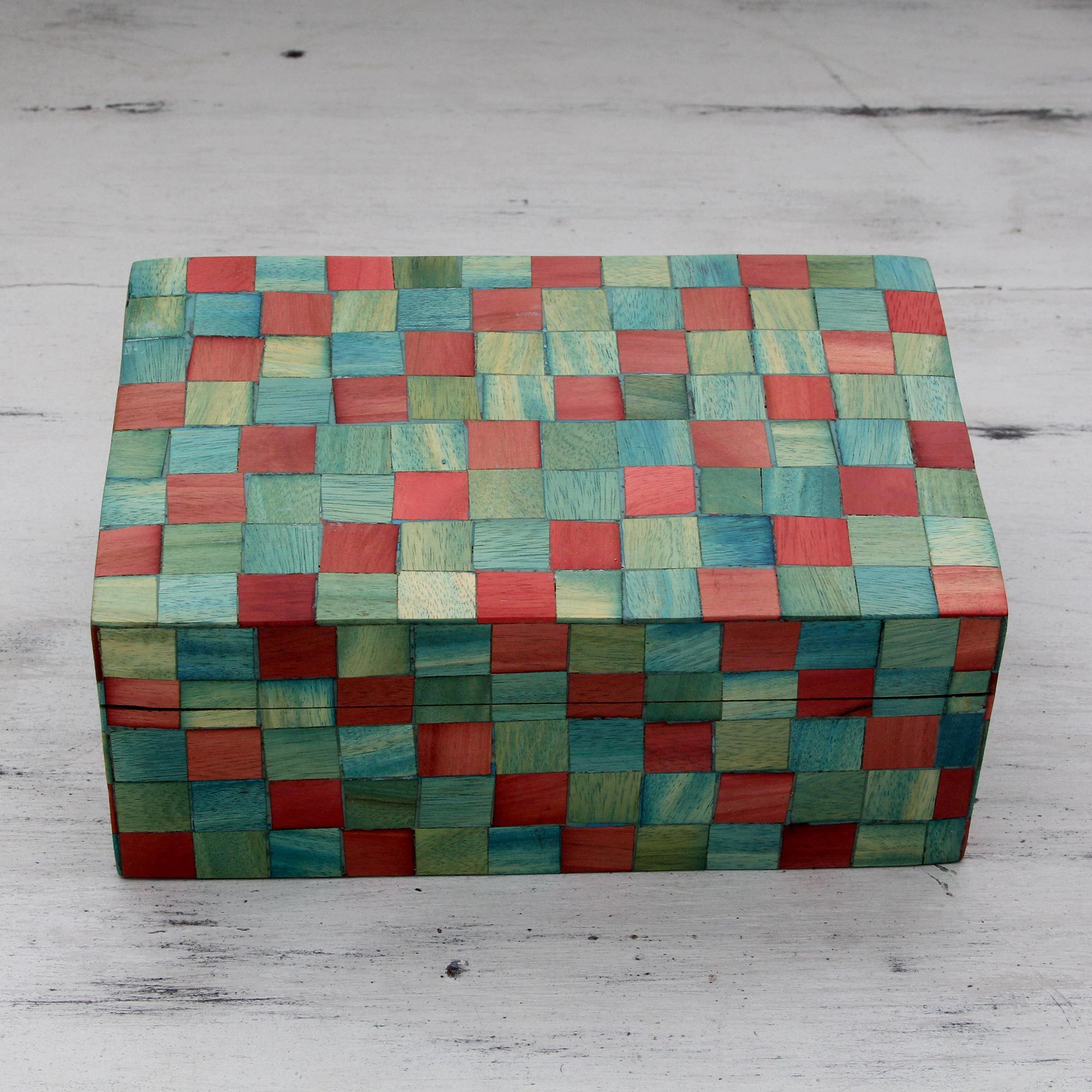 India Handcrafted Red and Green Wood Inlay Decorative Box - Delhi ...