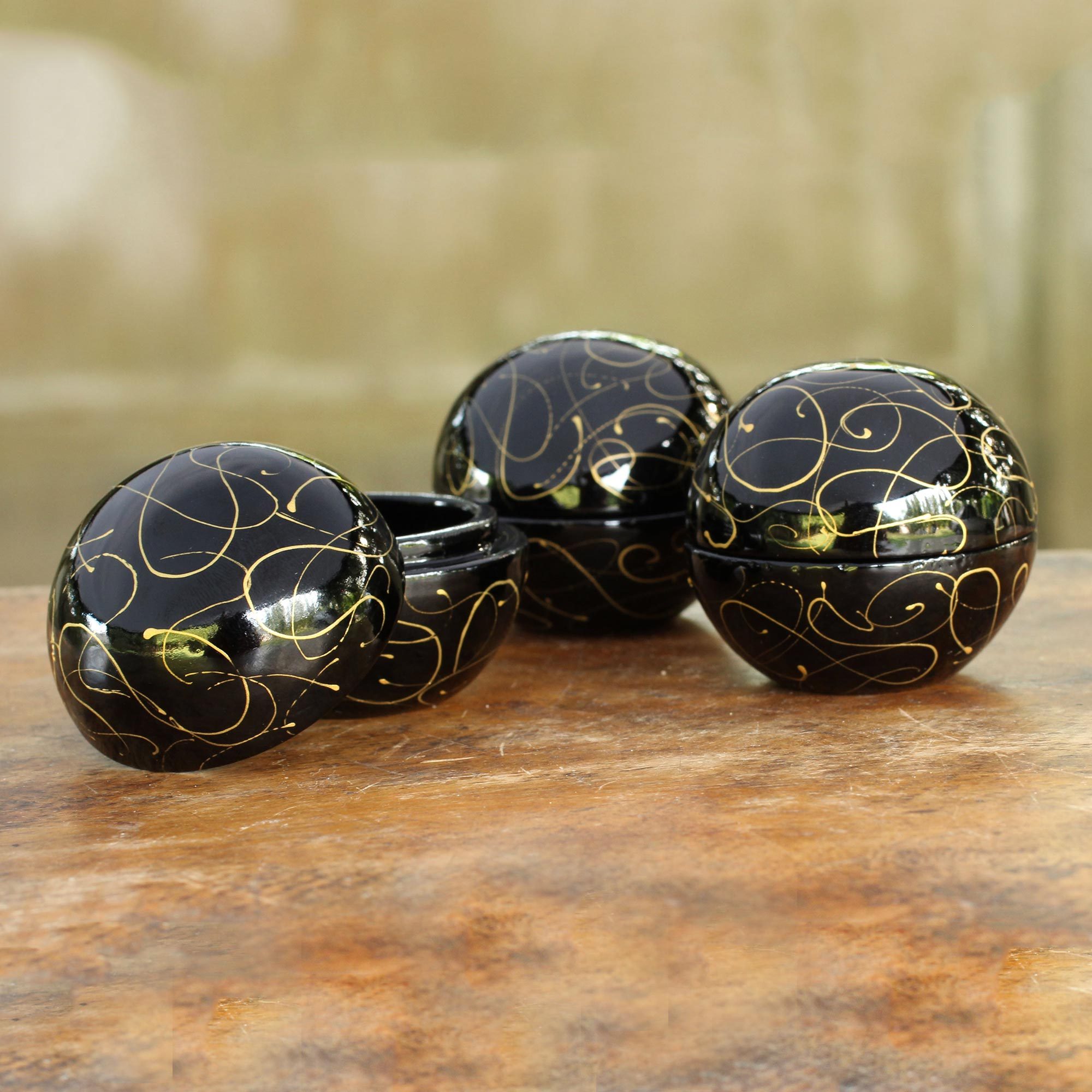 Handcrafted Lacquered Wood Round Decorative Boxes (set of 3) - Golden ...